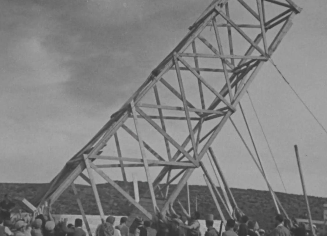 Pathé Newsreel, 1 January, 1939: Building a New 